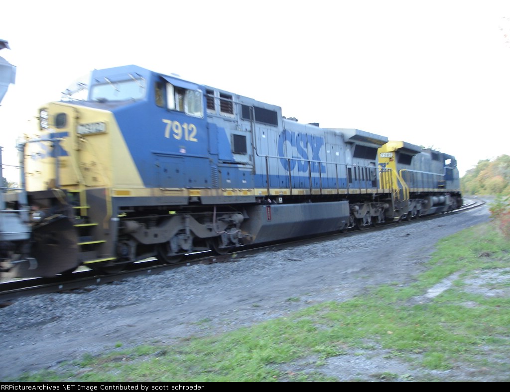 CSX 7912 & CSX 7391 NB